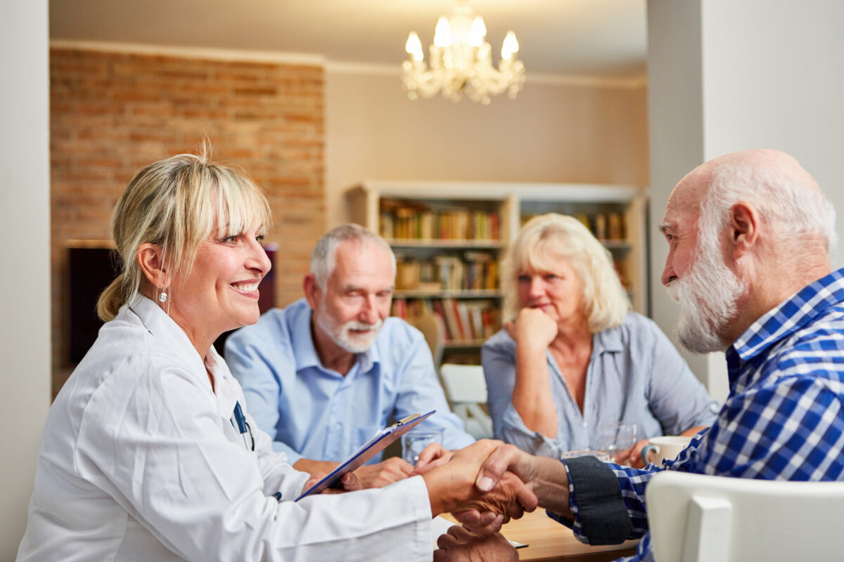 The Benefits of Art Therapy for Seniors - St. Andrew's